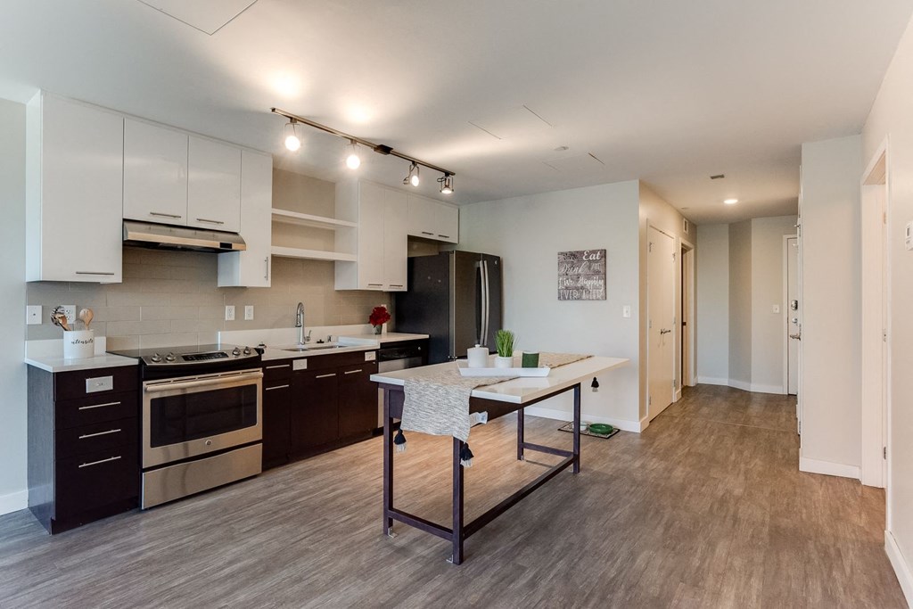 Bolero Flats Apartments Rentals - Minneapolis, MN - RentCafe