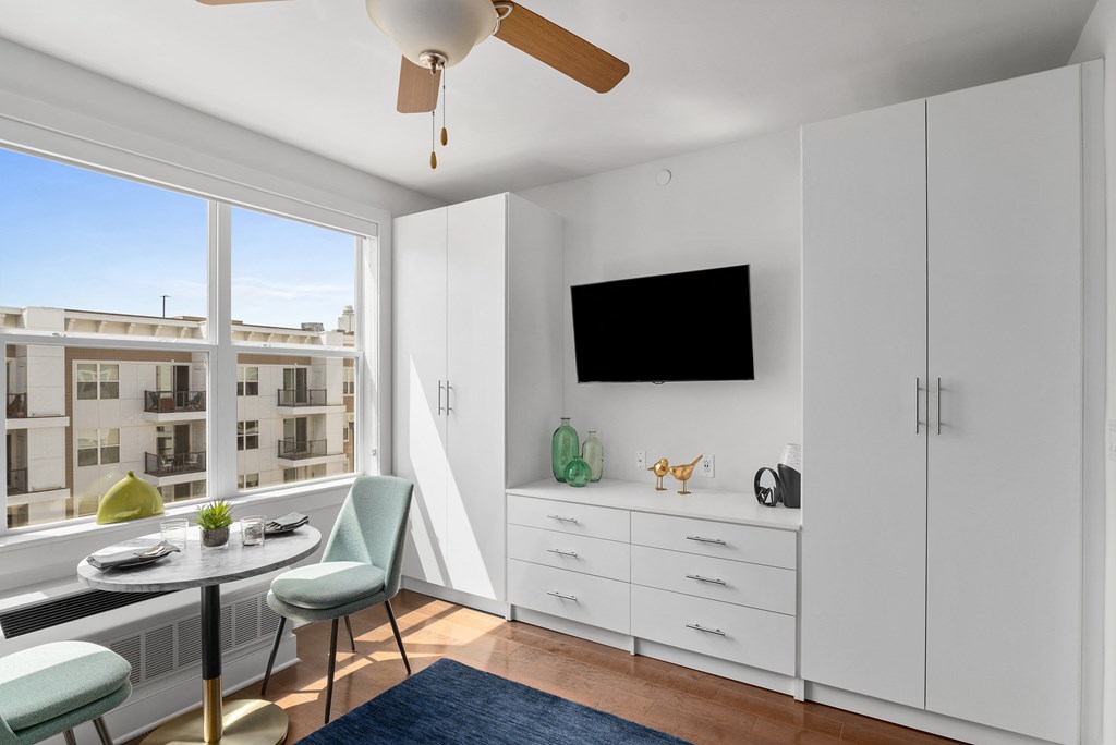 Vermella Harrison Apartments, 1100 Frank E Rodger Blvd S, Harrison, NJ ...