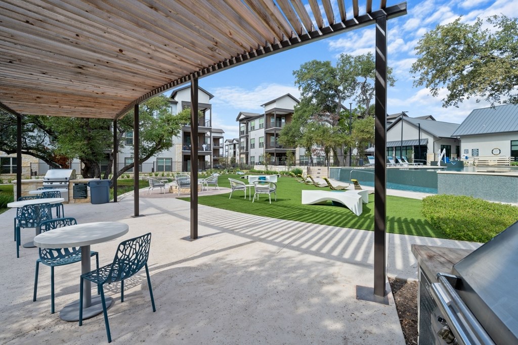 The Evergrove At Crystal Village Apartments, 2090 Raider Way, Leander ...