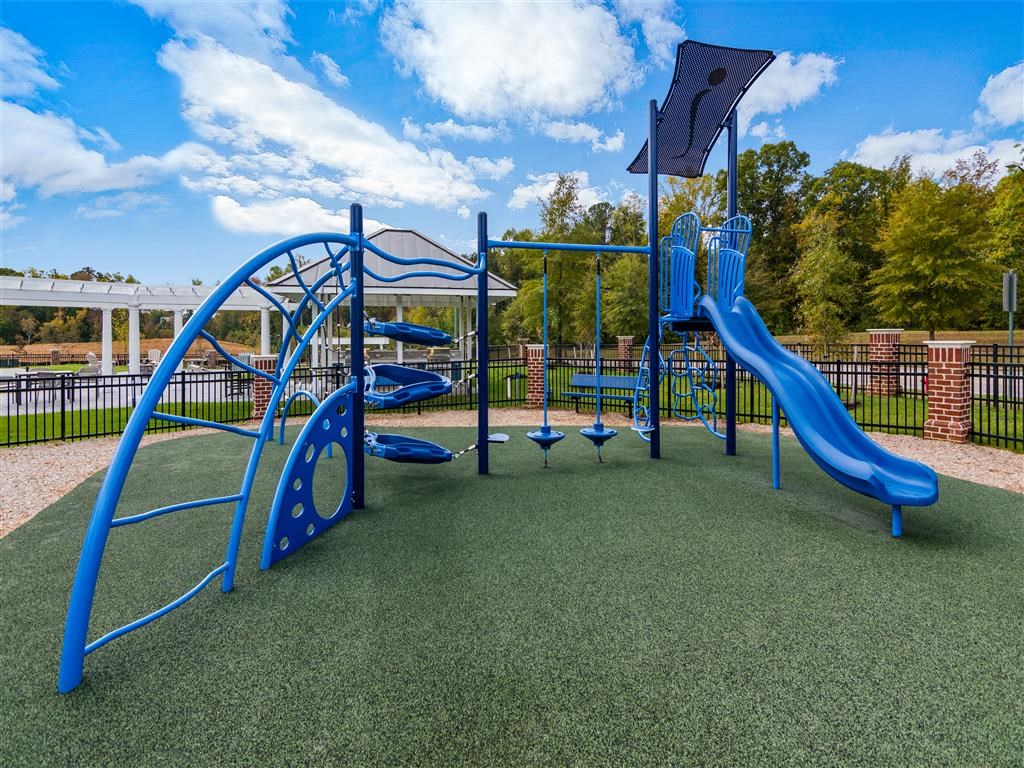 High Street View Luxury Apartments, 150 Kings Manor Drive, Williamsburg ...