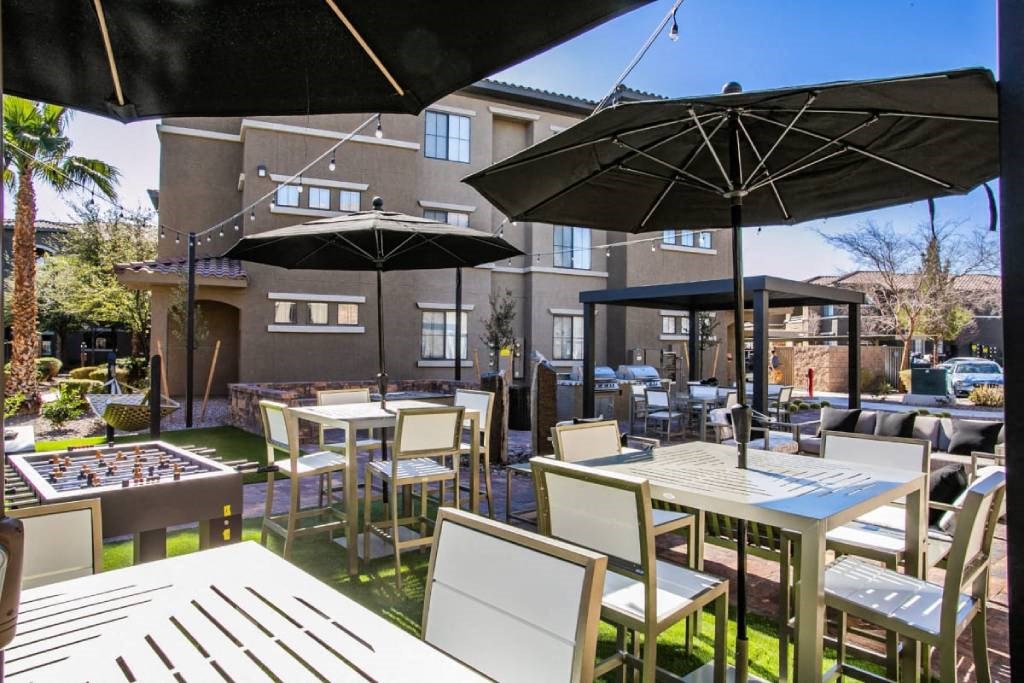 The Presley At Whitney Ranch Apartments, 5600 E Russell Road, Las Vegas ...