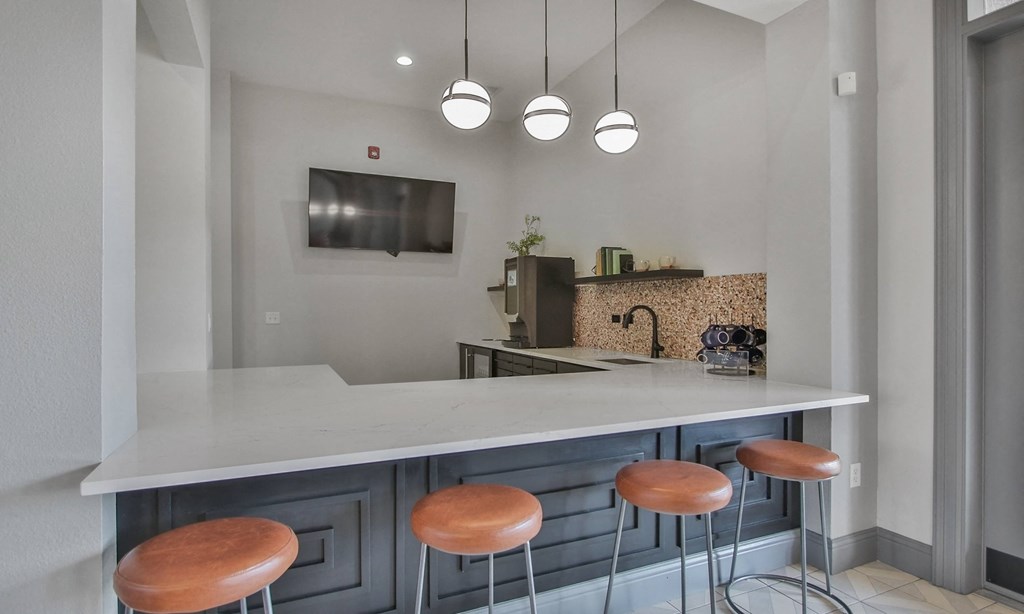 Sladestone Shadow Creek Apartments, 12400 Shadow Creek Pkwy, Pearland ...