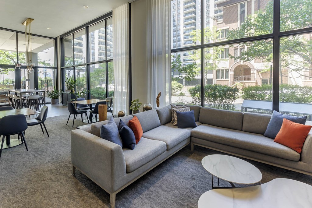North Harbor Tower Apartments, 175 N Harbor Drive, Chicago, IL - RentCafe