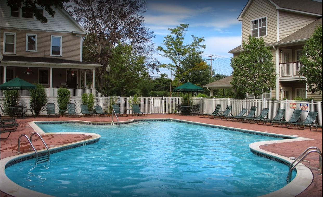 Short Term Rentals in Connecticut | RentCafe