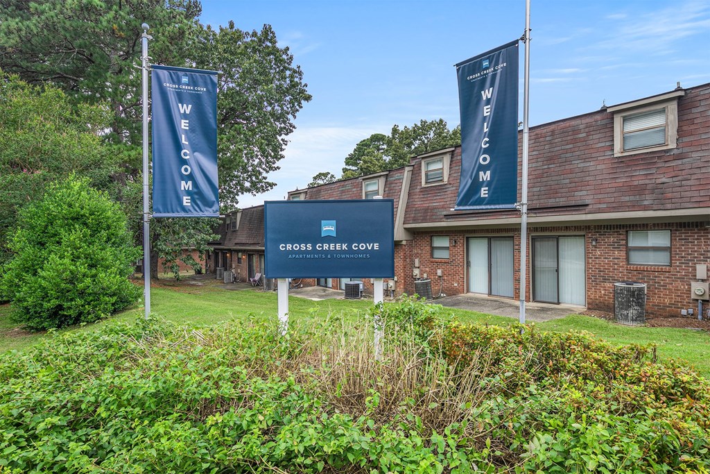 Cross Creek Cove Apartments, 855 King Arthur Dr, Fayetteville, NC ...