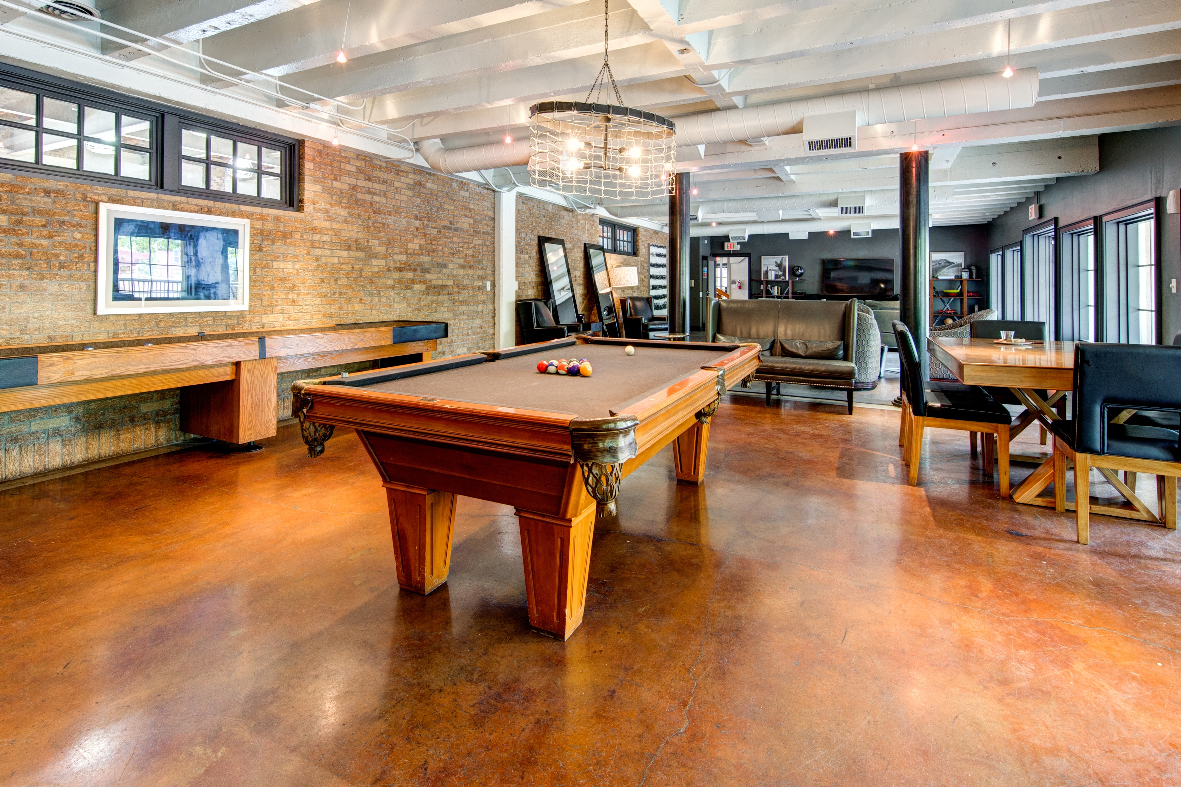 Firestone At West 7th Apartments, 1001 W 7th St., Fort Worth, TX - RentCafe