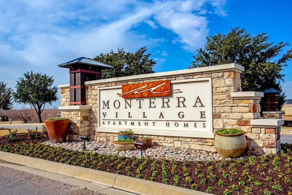 Monterra Village Apartments, 8301 Monterra Blvd, Fort Worth, TX - RentCafe