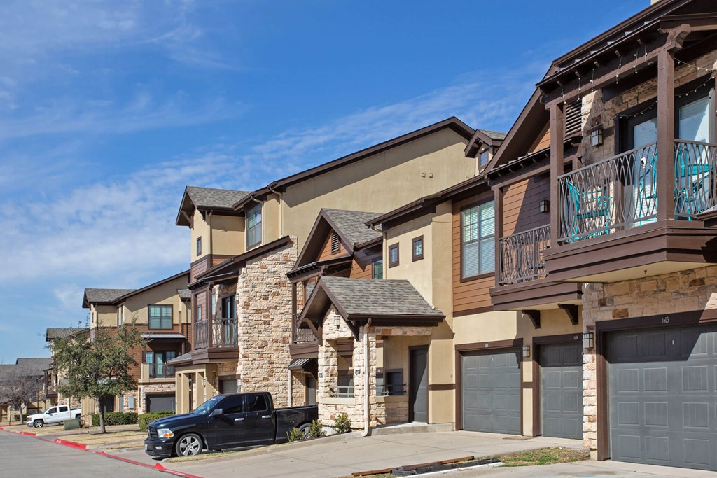 Monterra Village Apartments, 8301 Monterra Blvd, Fort Worth, TX - RentCafe