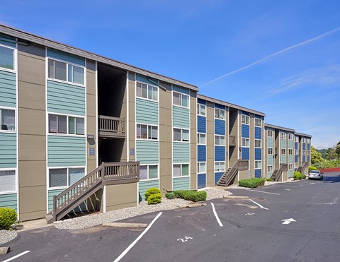 Peak 88 Apartments, 330 Vuemont Place NE, Renton, WA - RentCafe