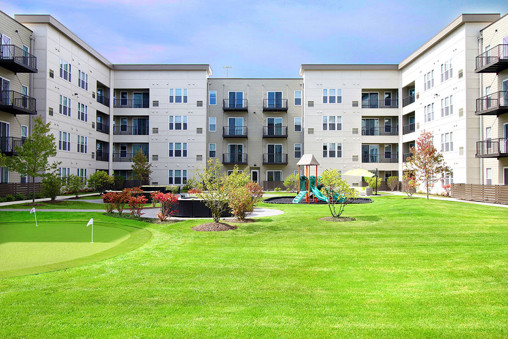 Arden Of Oak Brook Apartments, 18w070 Royce Blvd, Oakbrook Terrace, IL ...