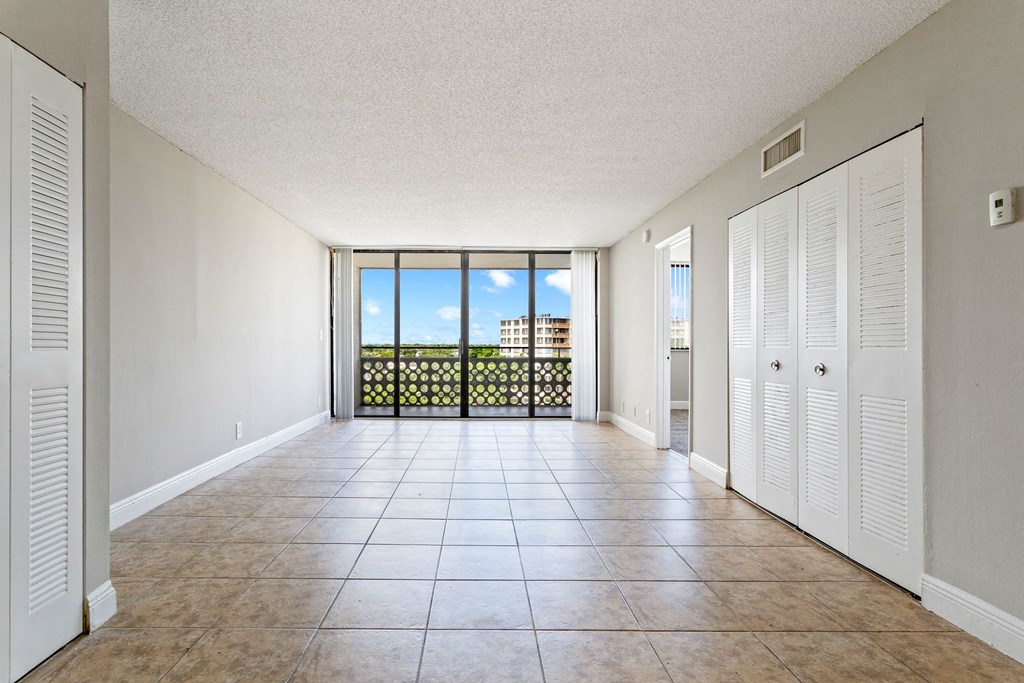 Fairways Of Inverrary Apartments, 4200 Inverrary Blvd, Lauderhill, FL ...