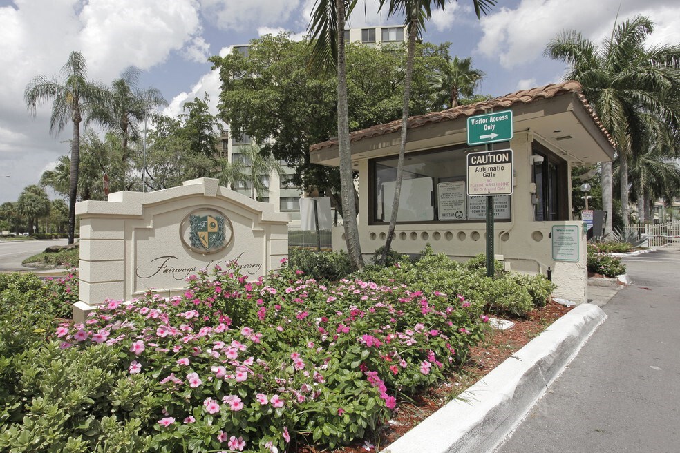 Fairways Of Inverrary Apartments, 4200 Inverrary Blvd, Lauderhill, FL ...