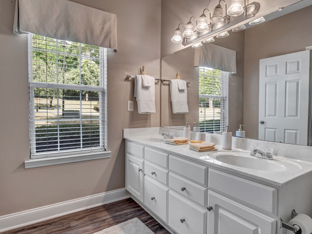 Adrian On Riverside Apartments, 5243 Riverside Drive, Macon, GA - RentCafe