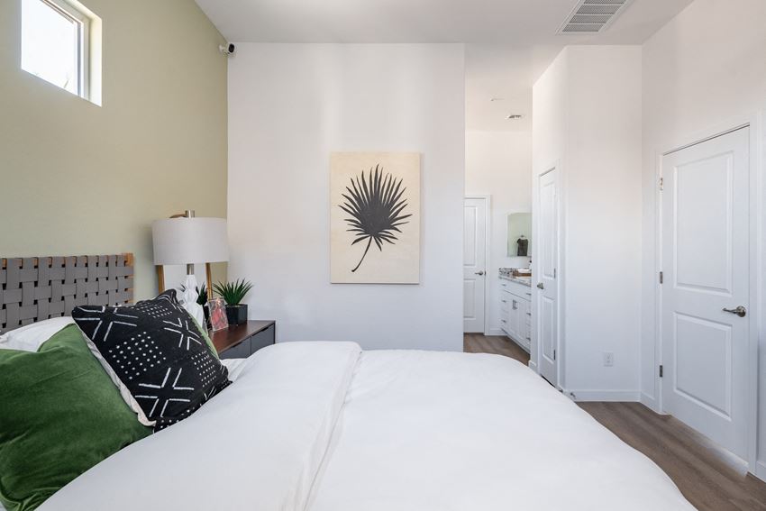 Avilla Grand Apartments, 11755 West Thompson Ranch Road, El Mirage, AZ ...