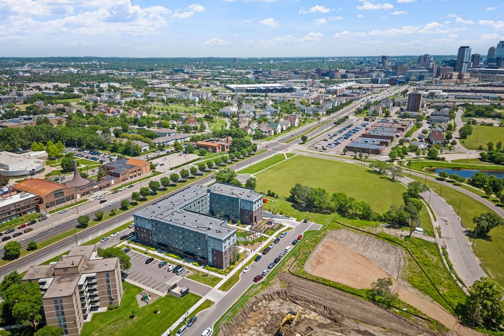 Olson Park Apartments, 1301 Olson Memorial Highway, Minneapolis, MN ...