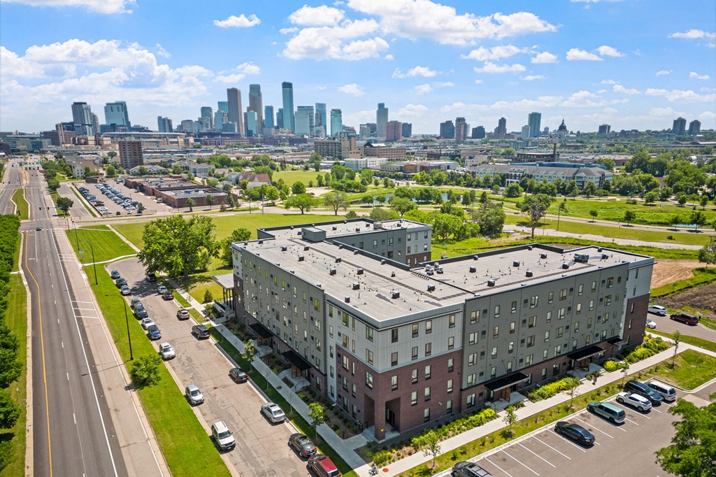 Olson Park Apartments, 1301 Olson Memorial Highway, Minneapolis, MN ...