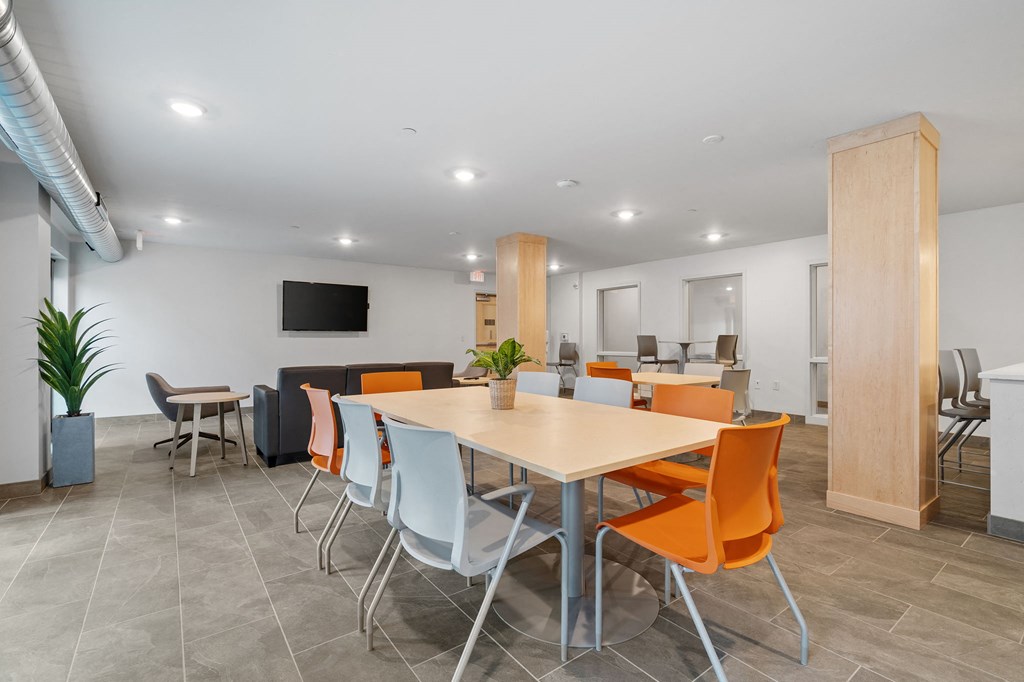Olson Park Apartments, 1301 Olson Memorial Highway, Minneapolis, MN ...