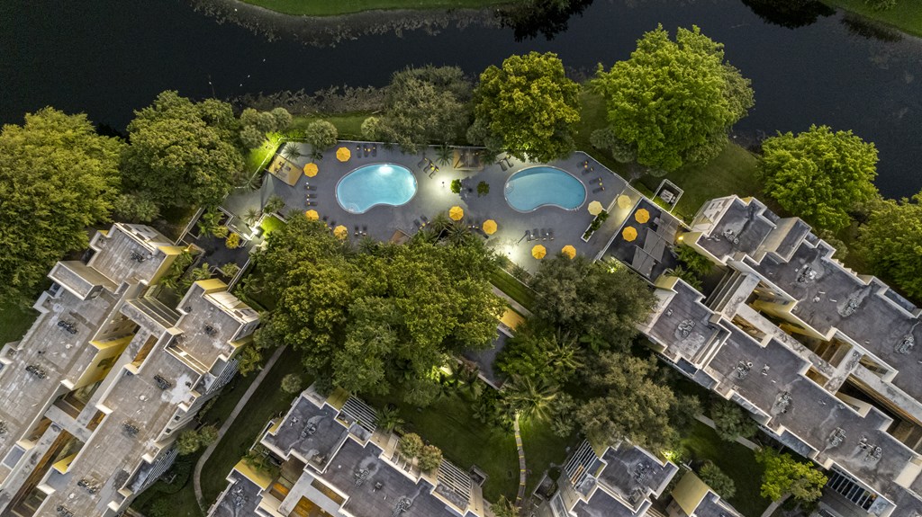 Nottingham Pine Luxury Apartment Homes - Under New Management, 1 S Pine ...