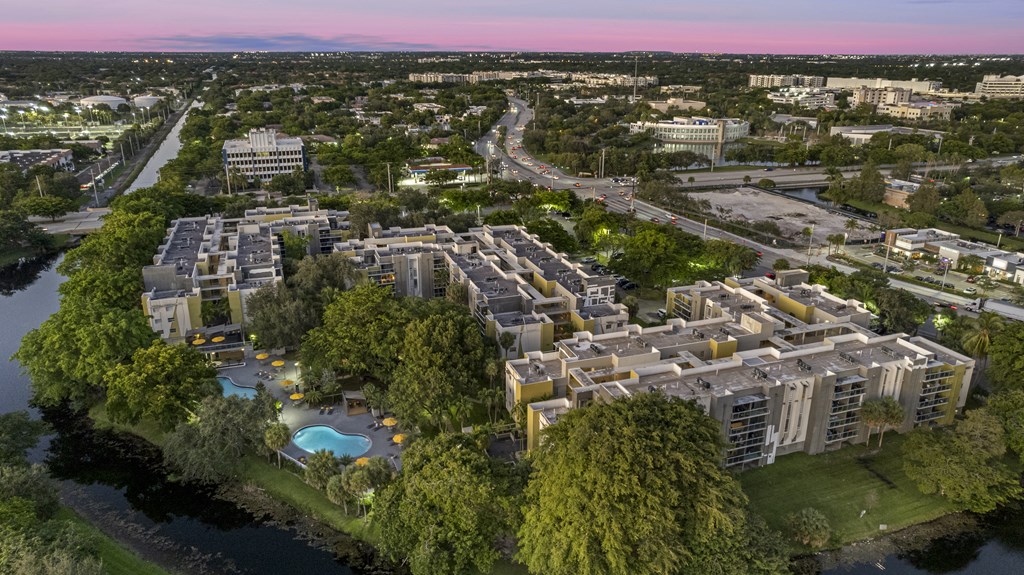 Nottingham Pine Luxury Apartment Homes - Under New Management, 1 S Pine ...