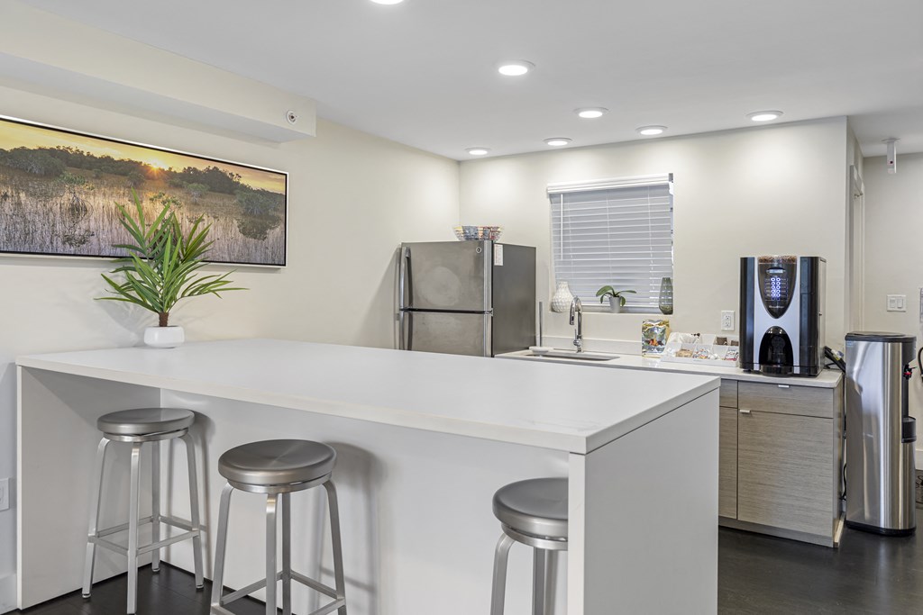 Nottingham Pine Luxury Apartment Homes - Under New Management, 1 S Pine ...