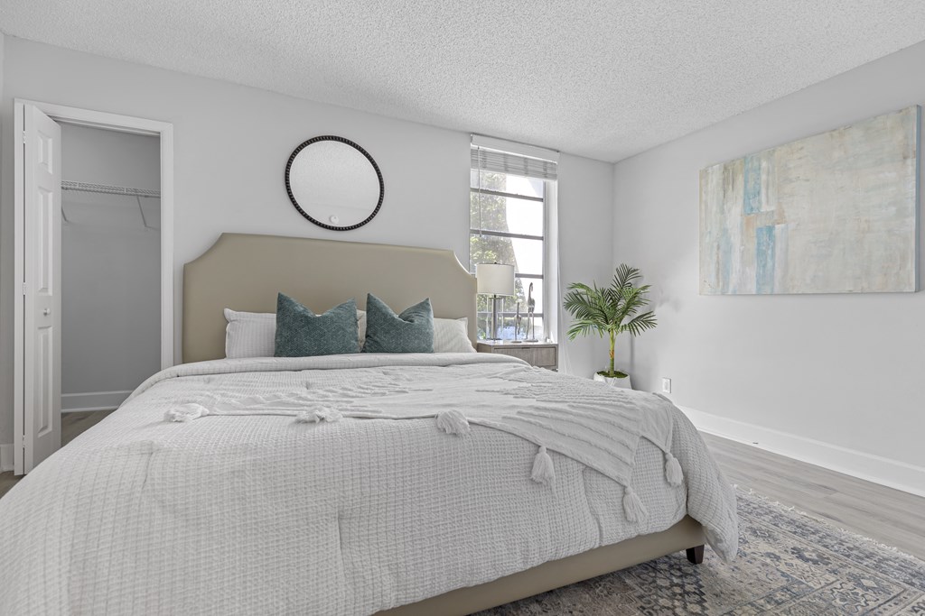 Nottingham Pine Luxury Apartment Homes - Under New Management, 1 S Pine ...