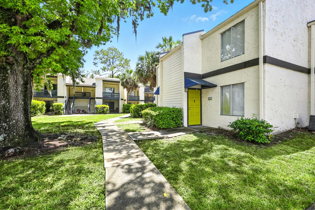 The Square At 59 Caroline Apartments, 5959 Fort Caroline Rd ...