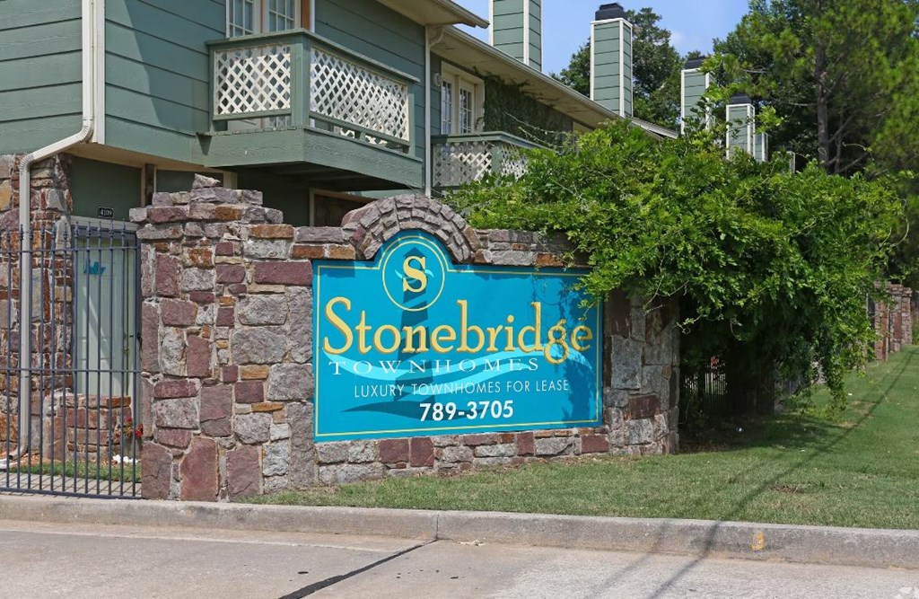 Stonebridge Townhomes, 4108 Cove Drive, Yukon, OK - RentCafe