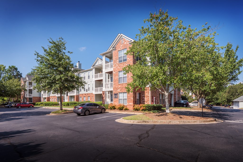 Jackson Square Apartments, 455 Dekalb Industrial Pkwy, Decatur, GA ...