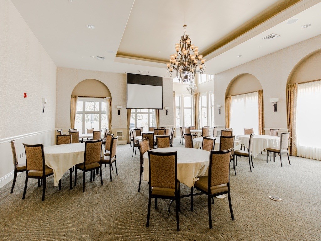 Four Seasons Apartments & Townhomes, 140 East 2200 North, North Logan ...