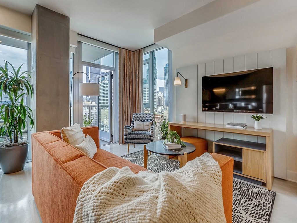 Sentral DTLA At 755 S. Spring Apartments, 755 S Spring St, Los Angeles ...