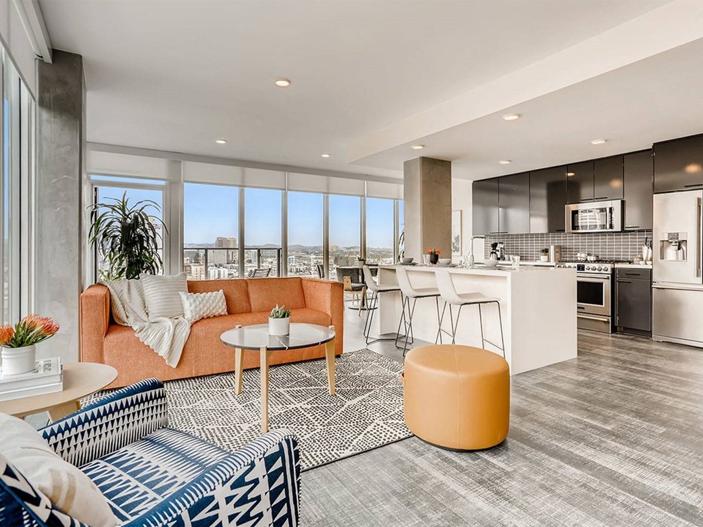 Sentral DTLA At 755 S. Spring Apartments, 755 S Spring St, Los Angeles ...