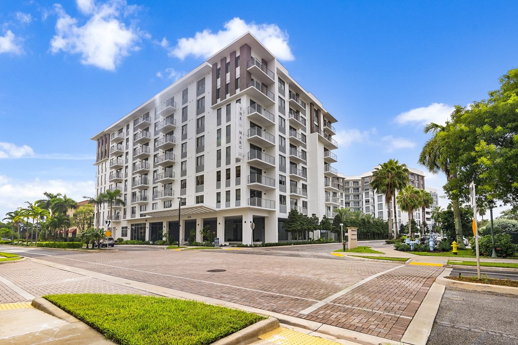 The Marc At Palm Beach Gardens Apartments, 3955 Design Center Drive ...