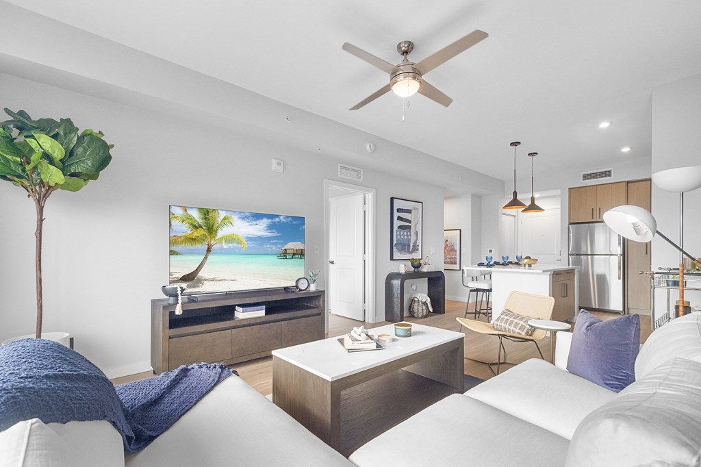 The Marc At Palm Beach Gardens Apartments, 3955 Design Center Drive ...