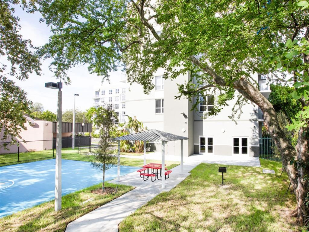 Courtside Apartments, 1699 NW 4th Avenue, Miami, FL - RentCafe