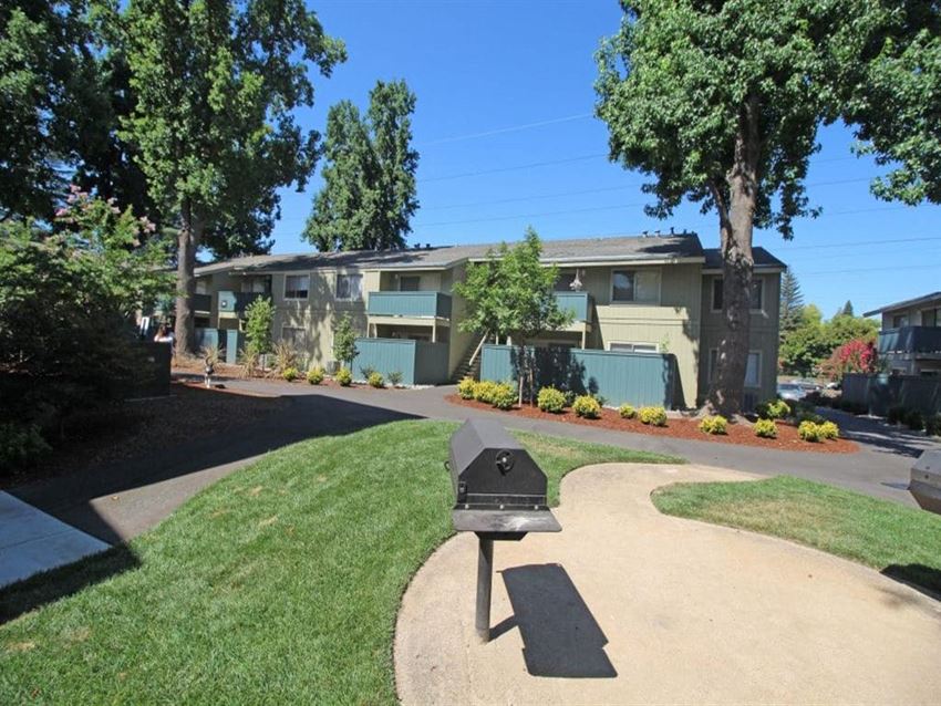 The Commons At American River Apartments, 2366 American River Drive ...