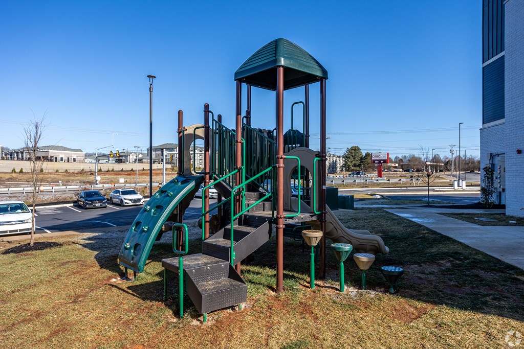 Topside 333 Apartments, 111 Crassula Way, Louisville, TN - RentCafe