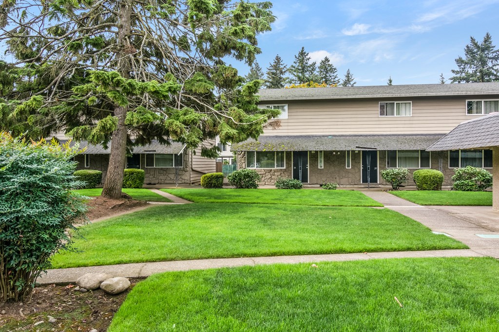 Townhouse Square Apartments, 8701 E Mill Plain Boulevard, Vancouver, WA ...