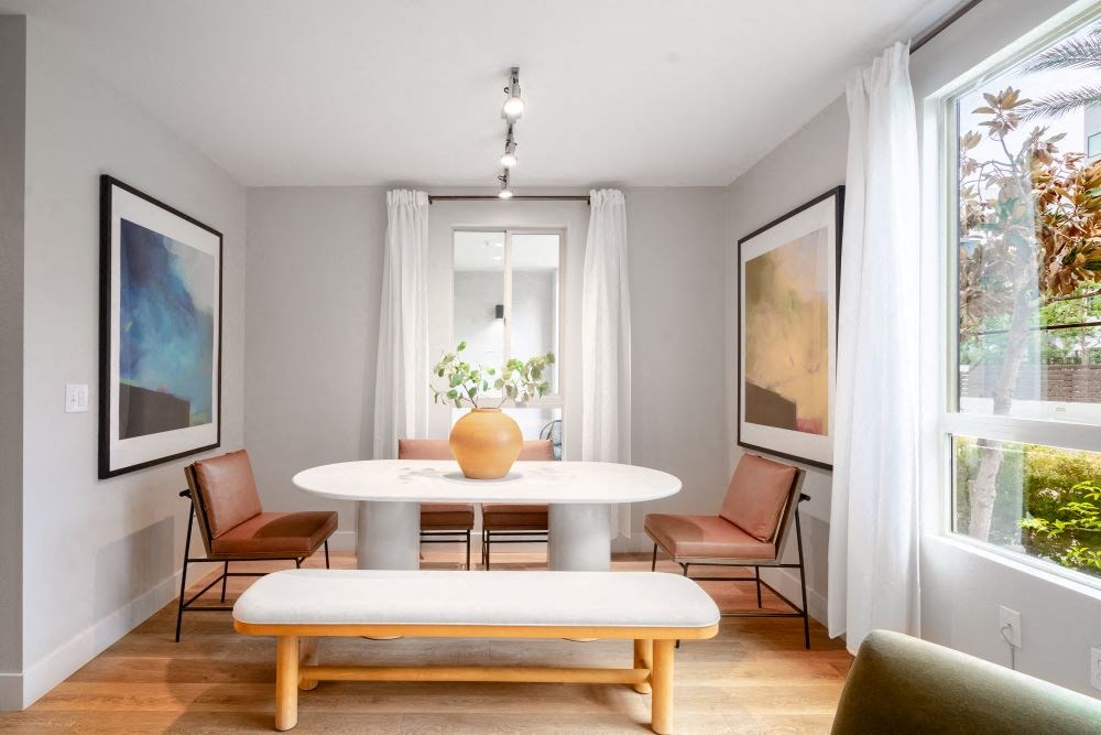 Sofi Warner Center Apartments, 6300 Variel Ave, Woodland Hills, CA ...