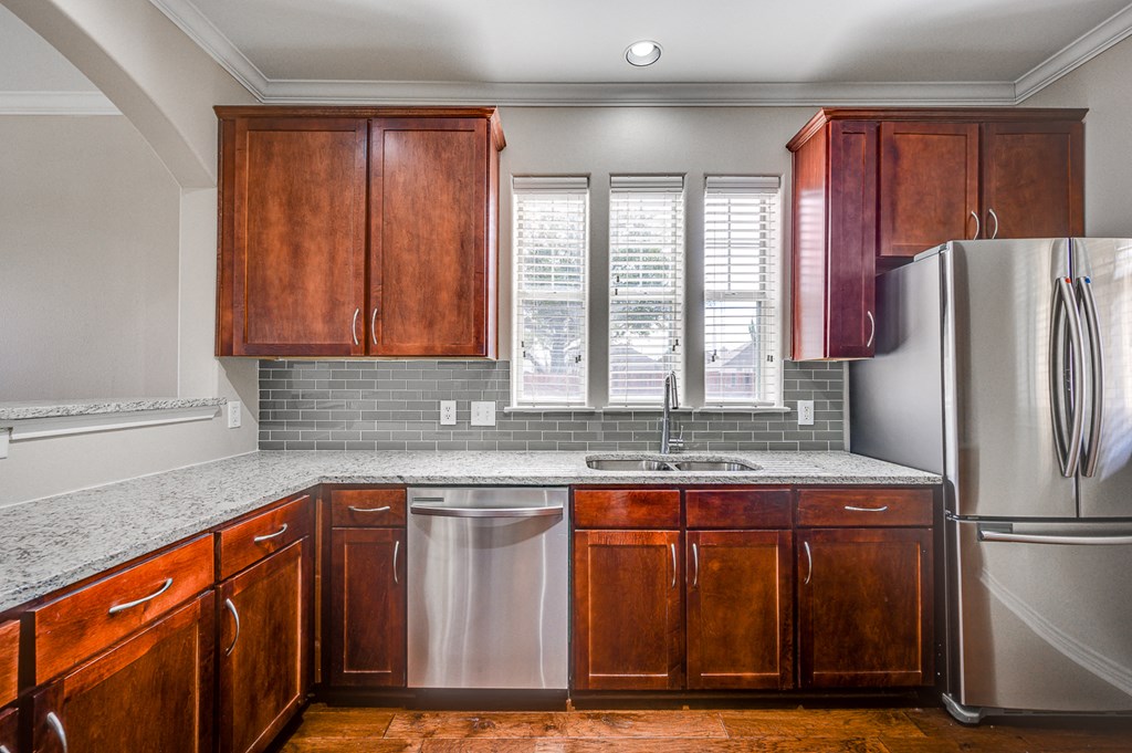 Riachi At One21 Apartments, 9600 Coit Road, Plano, TX - RentCafe