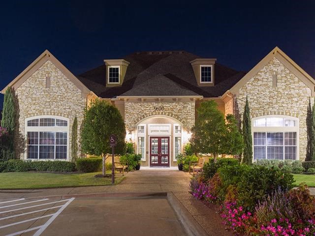 Riachi At One21 Apartments, 9600 Coit Road, Plano, TX - RentCafe