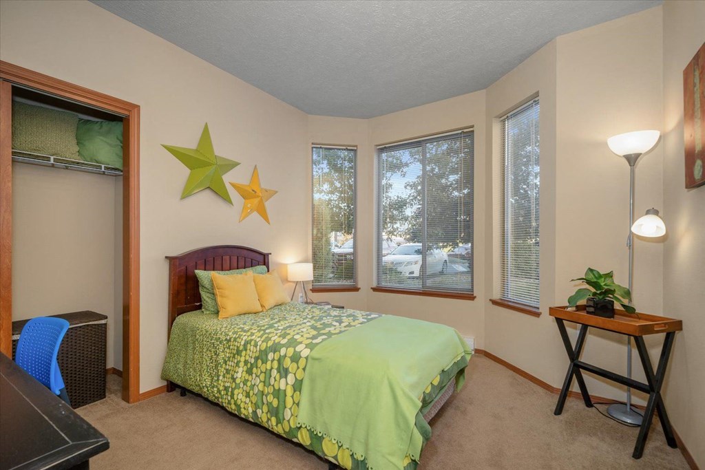 Eagle Point Apartments, 1090 W Betz Rd, Cheney, WA - RentCafe