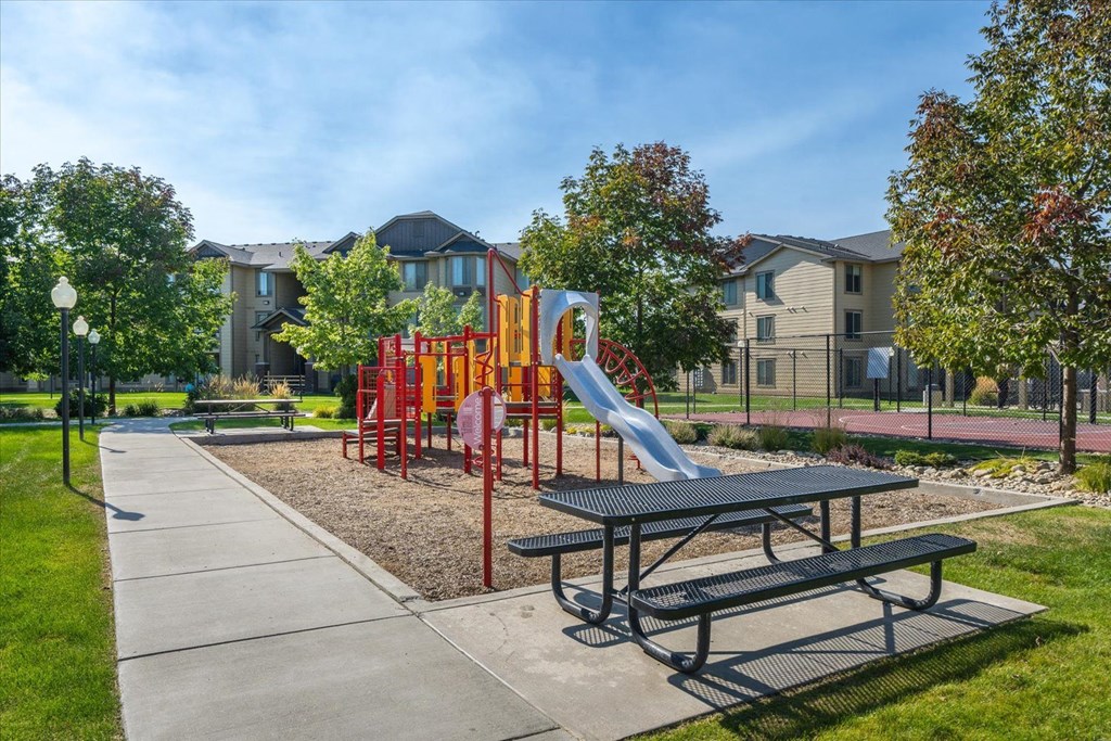 Eagle Point Apartments, 1090 W Betz Rd, Cheney, WA - RentCafe