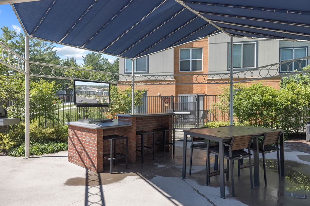 Rivergate Apartments, 13175 Marina Way, Woodbridge, VA - RentCafe