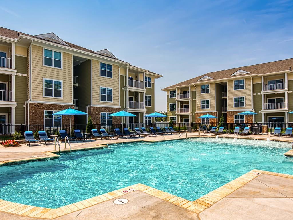 Sapphire At Centerpointe Apartments, 14250 Sapphire Park Lane ...