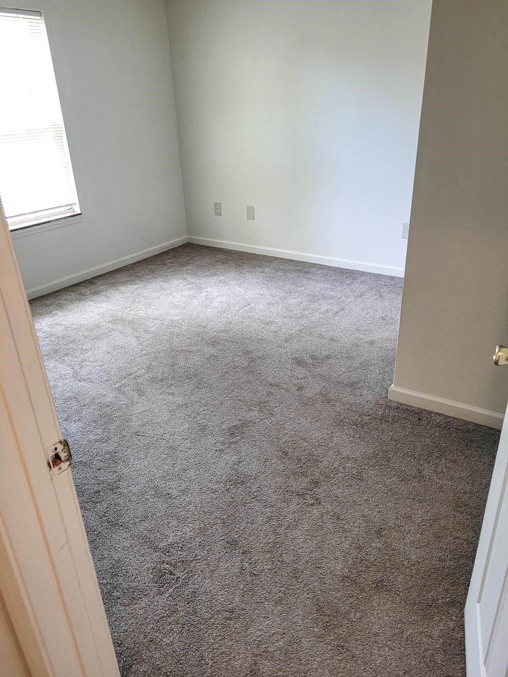 Canterbury House - Monticello Apartments, 1101 Foxwood Court ...