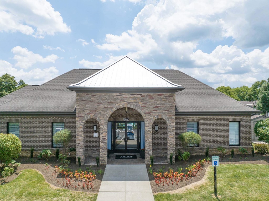 Enclave At Breckenridge Apartments, 7204 Churchill Park Drive ...