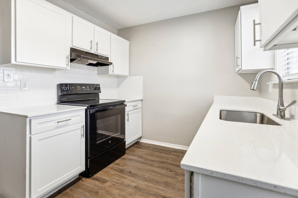 Lawson Apartments, 5608 Royal Lane, Benbrook, TX - RentCafe