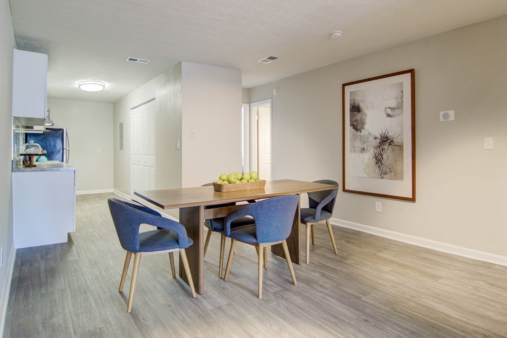 Domain & Gateway At Cedar Apartments, 3073 Cedar Creek Parkway, Decatur ...
