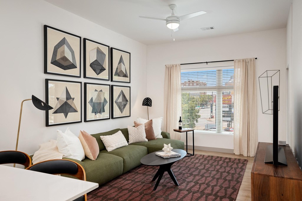 Converge KC Uptown Apartments, 3600 Broadway Blvd, Kansas City, MO ...