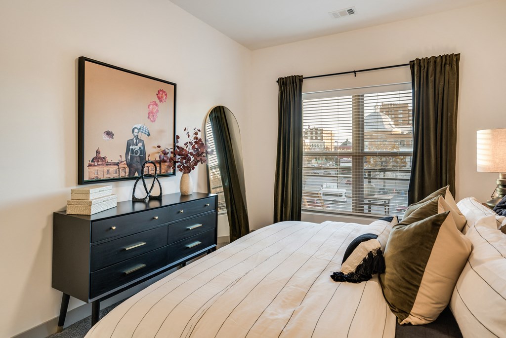 Converge KC Uptown Apartments, 3600 Broadway Blvd, Kansas City, MO ...